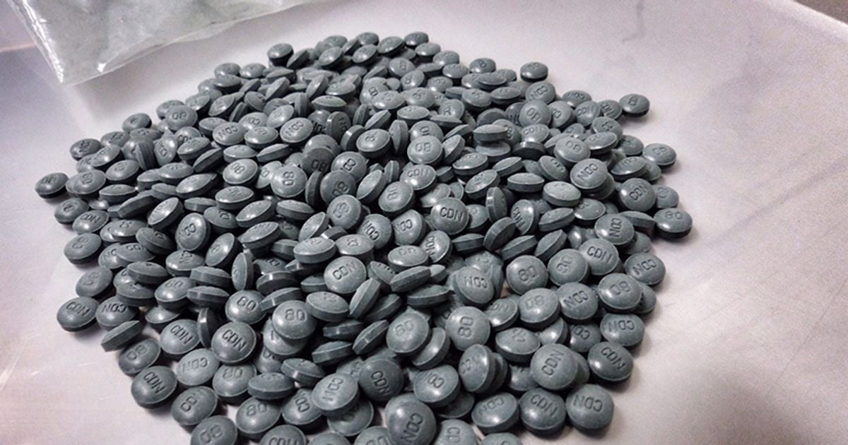 A toxic drug, more powerful than fentanyl, hits Alberta - Macleans.ca