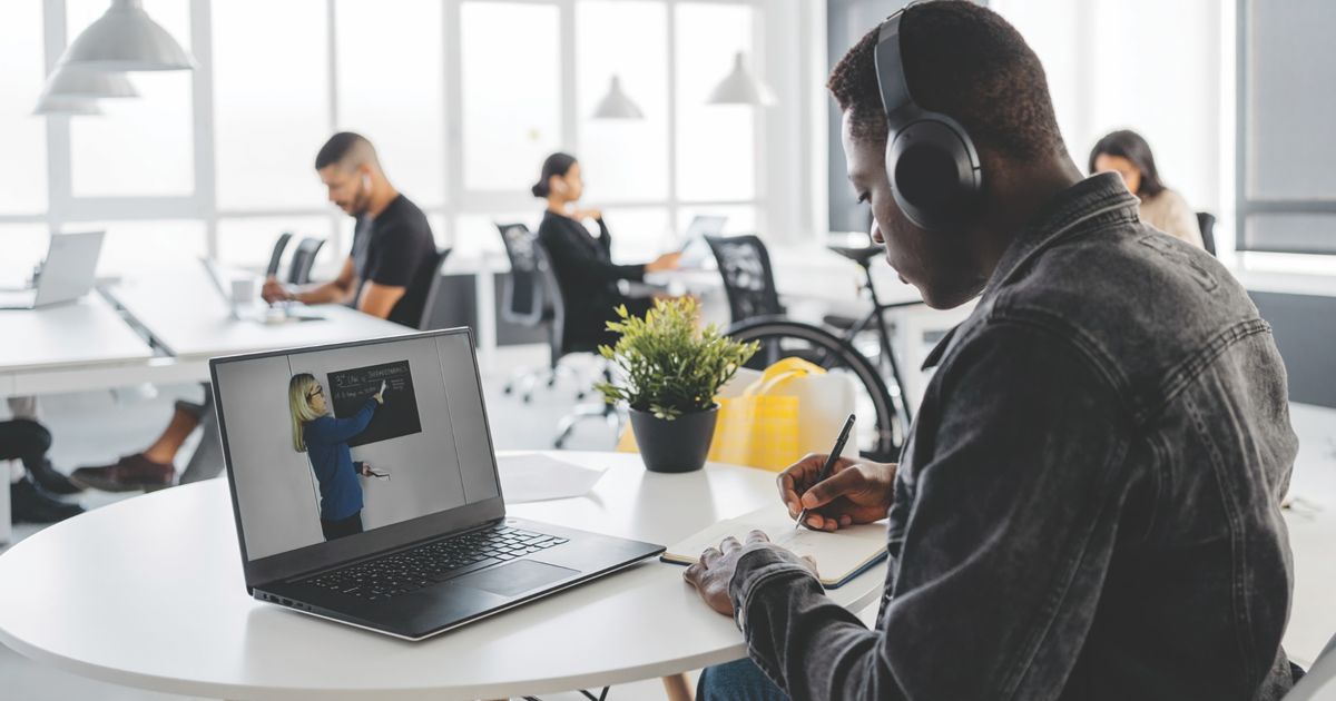 The rise of flexible online MBA programs - Macleans.ca