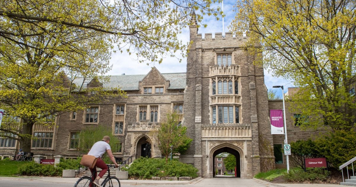 McMaster University - Macleans.ca